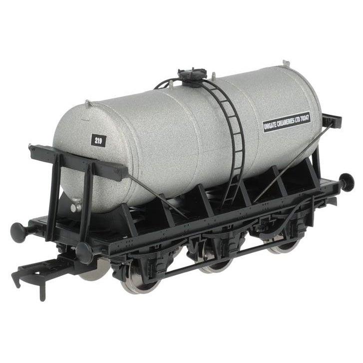 Dapol 4F-031-131 OO Scale 6 Wheel Milk Tanker United Creameries 70347 ...