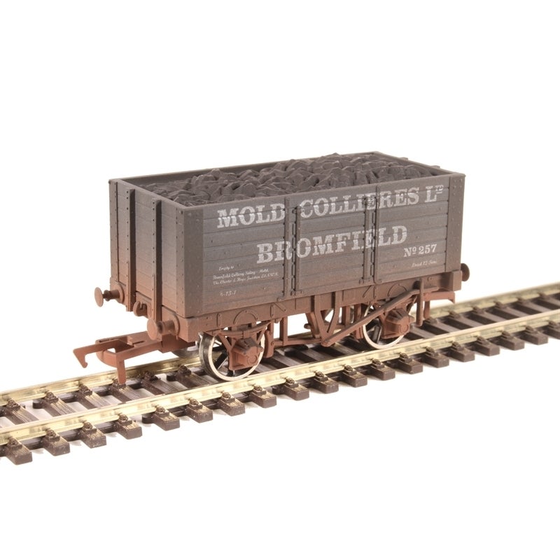 Dapol 4F-072-022 OO Scale 7 Plank Mold Colliery 258 Weathered ...