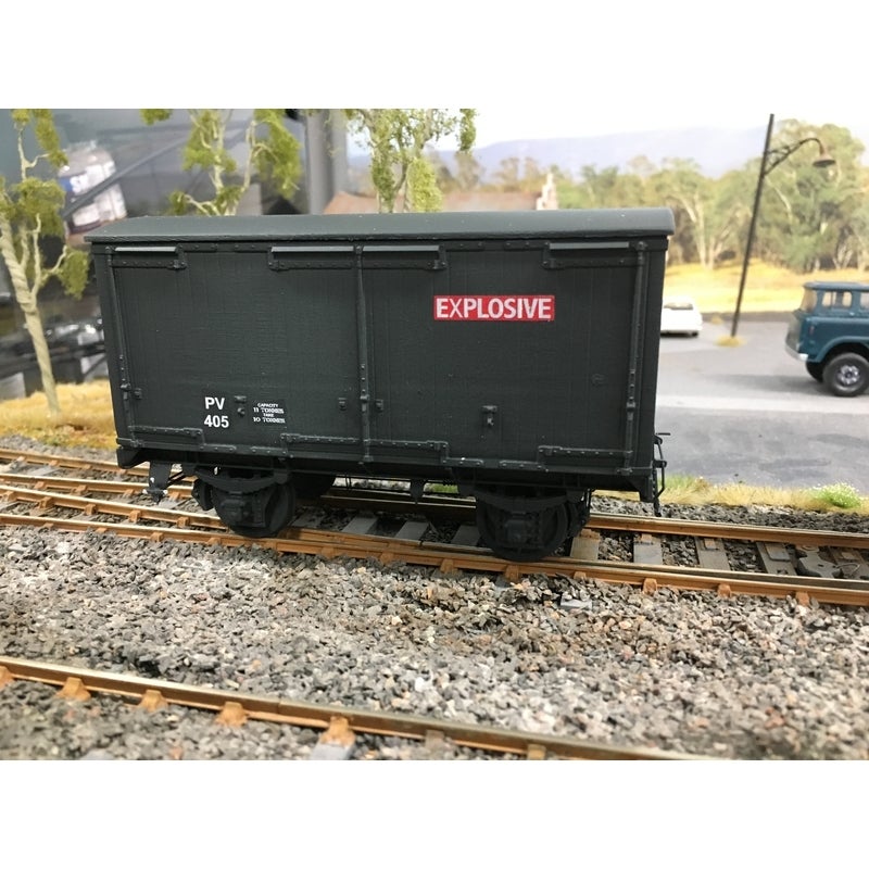 Waratah Models 7mm O Scale NSWGR PV Explosives Van Kit | ScaleModelCo ...